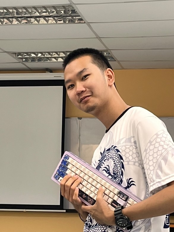 CV - Rapepong Pitijaroonpong / Besuto